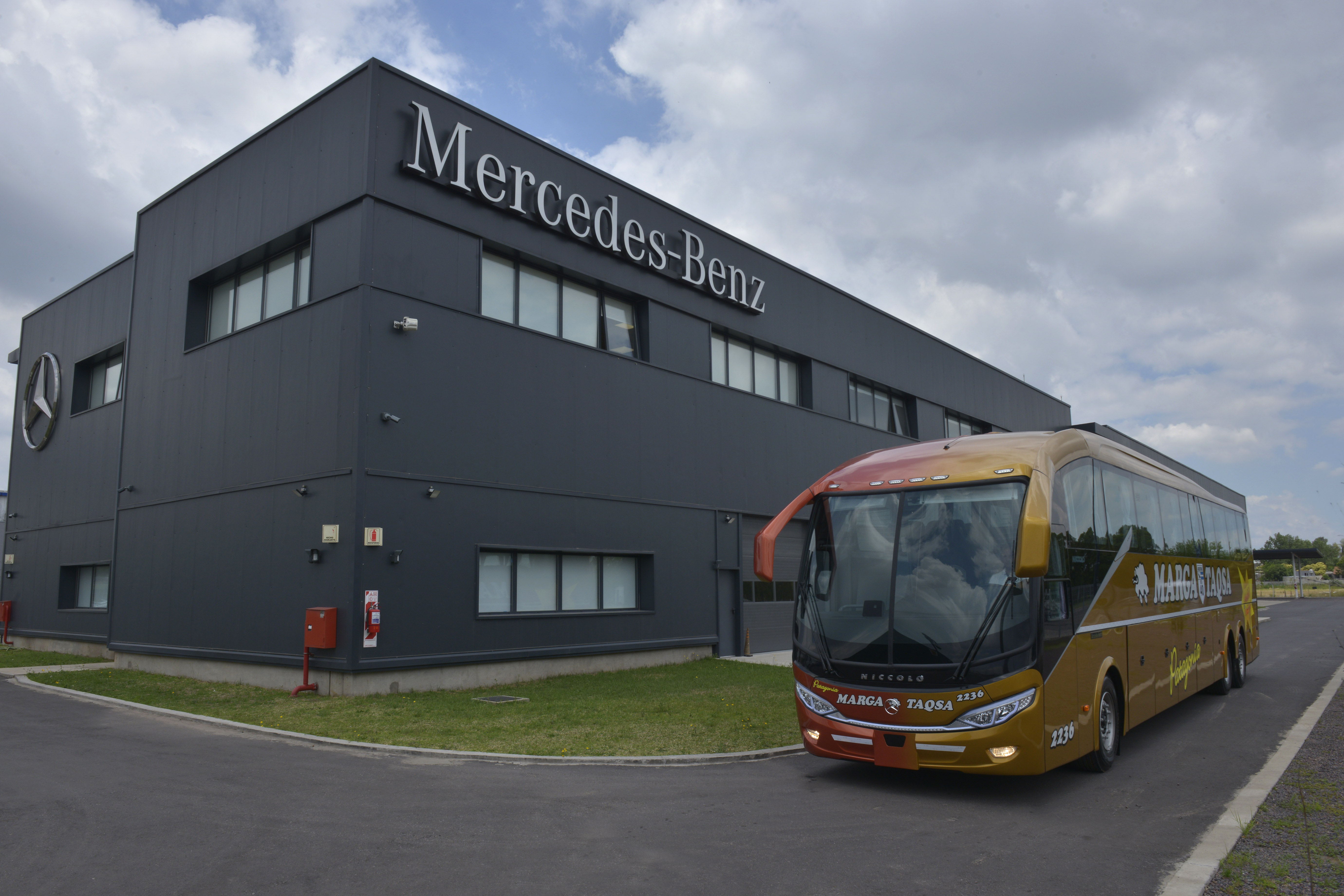 Mercedes-Benz suma seguridad a sus buses de larga distancia