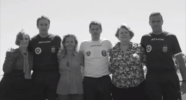 Athix presentó un emotivo spot con las madres de los árbitros argentinos