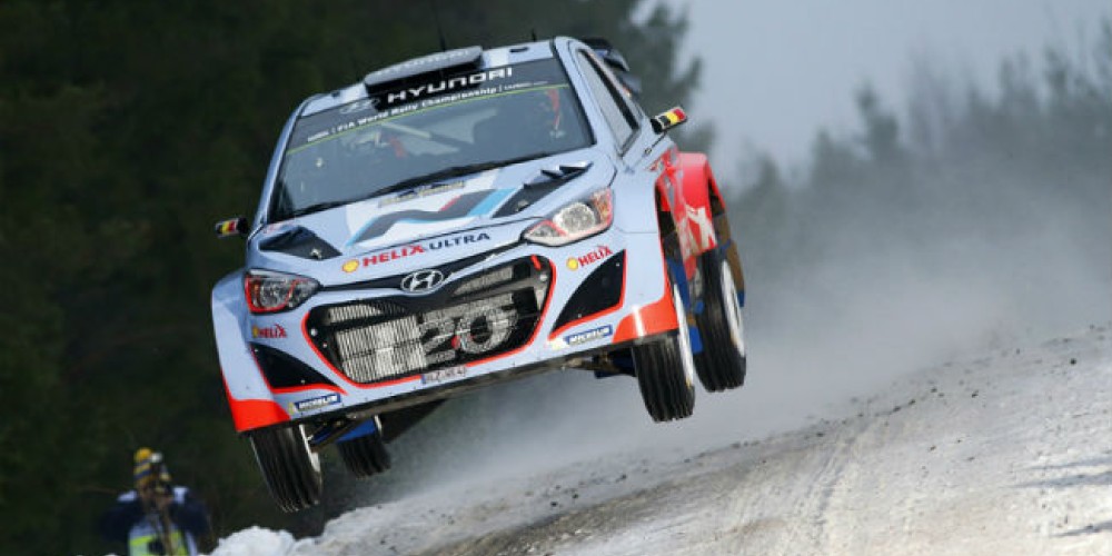 El equipo Hyundai-Shell suma sus primeros puntos en el WRC