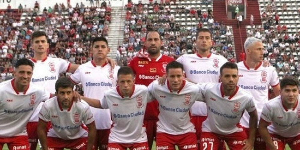 La curiosa costumbre de Israel Damonte al formar con el equipo