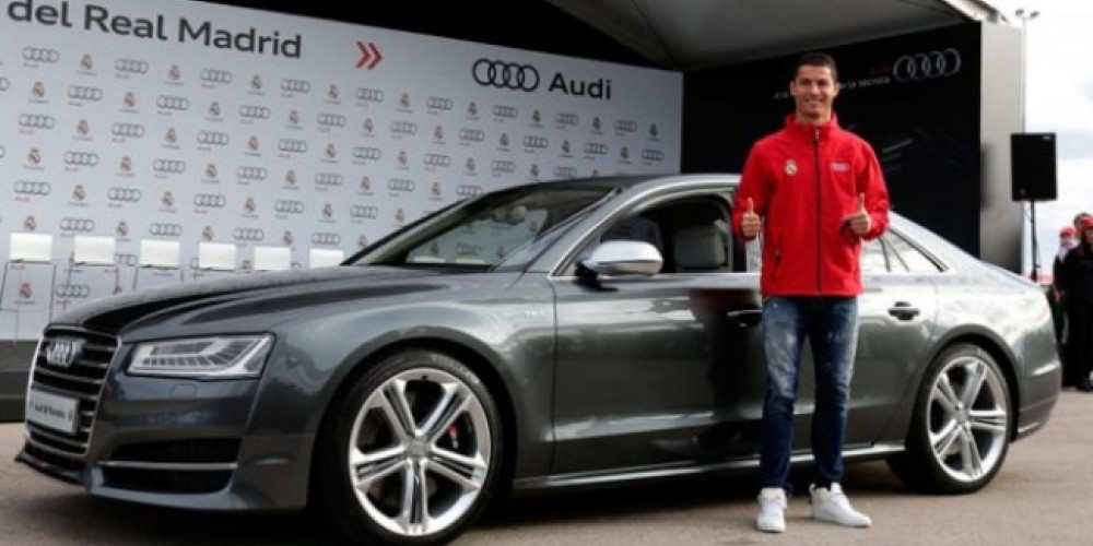 Cristiano Ronaldo pone a la venta su primer auto de lujo