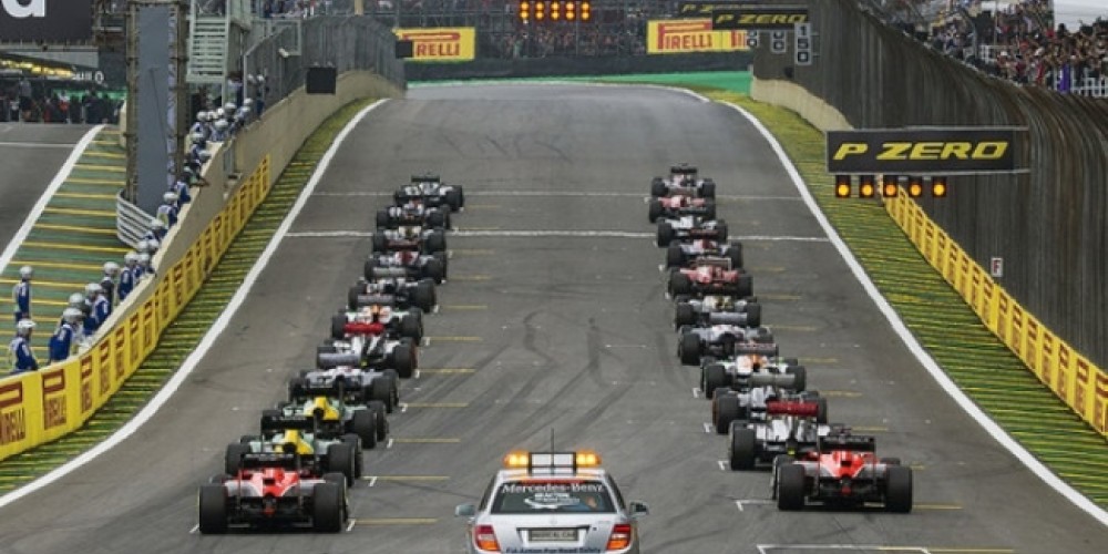 La Fórmula 1 evalúa una línea de partida con tres autos para hacer “más ...