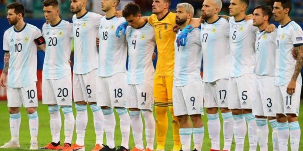 ¿Por qué no se canta la letra completa del himno en los partidos de la Selección argentina?