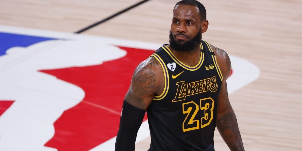 La camiseta en honor a Kobe Bryant con la que los Lakers buscarán ser ...