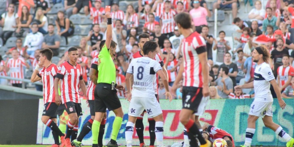 El coronavirus postergó la llegada del VAR al fútbol argentino