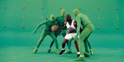 Del Jordan Dome a una cancha especial para LeBron mientras se filma ...
